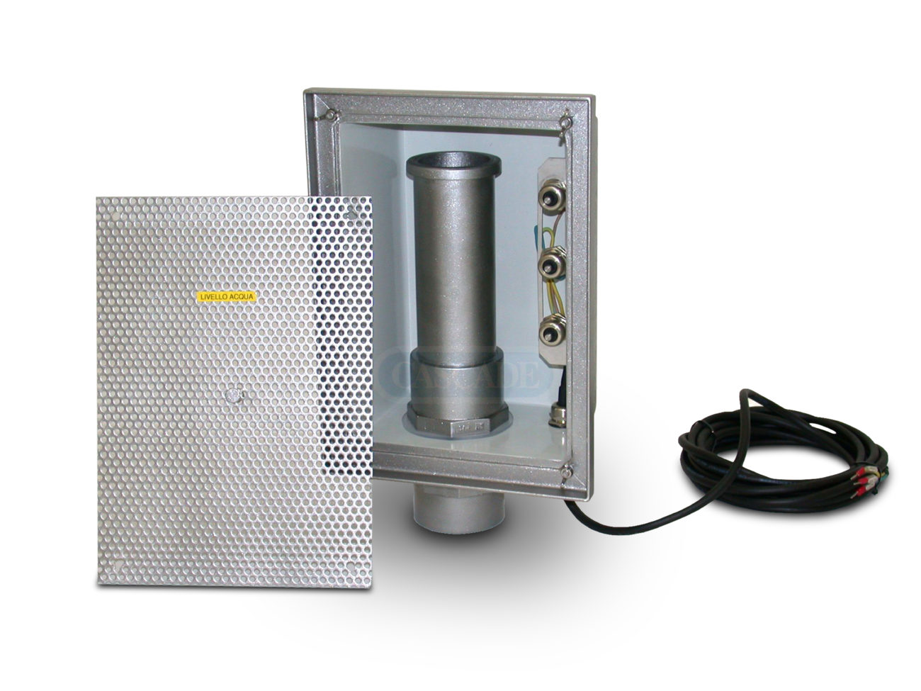 Built-in overflow pipe with water level control for fountains - Cascade